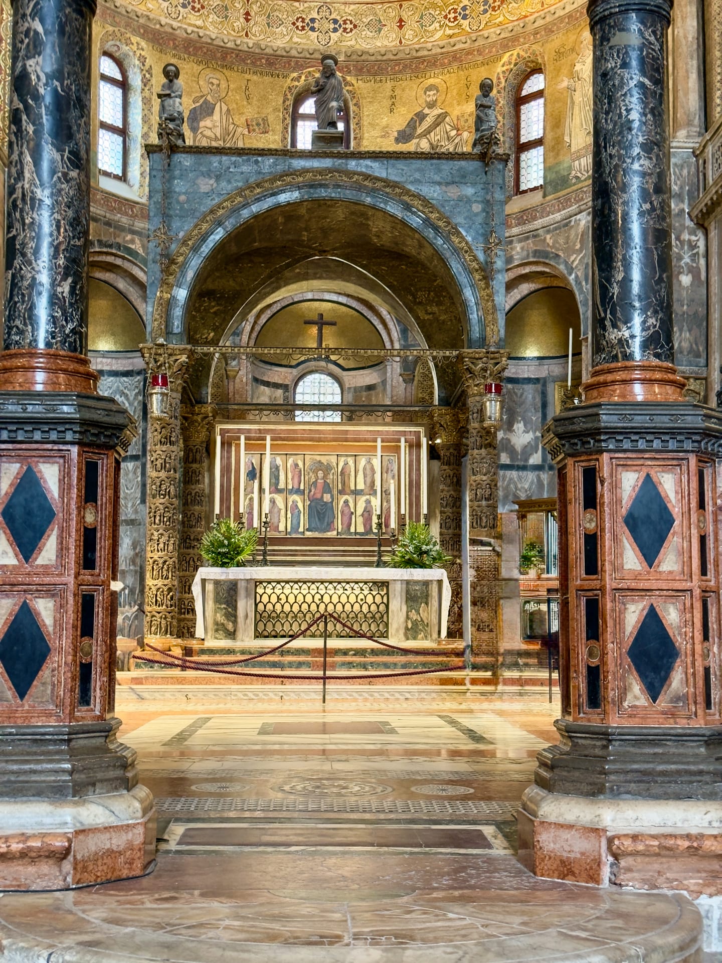 Why St. Mark’s Basilica is a Must-See in Venice: Mosaics, Relics, and ...
